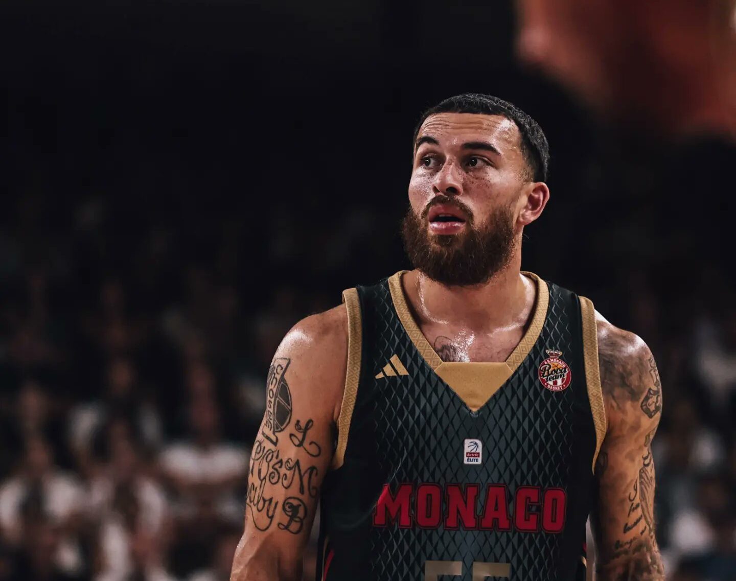 Monake – įspūdingas Jameso pasiekimas ir triuškinanti pergalė prieš ...